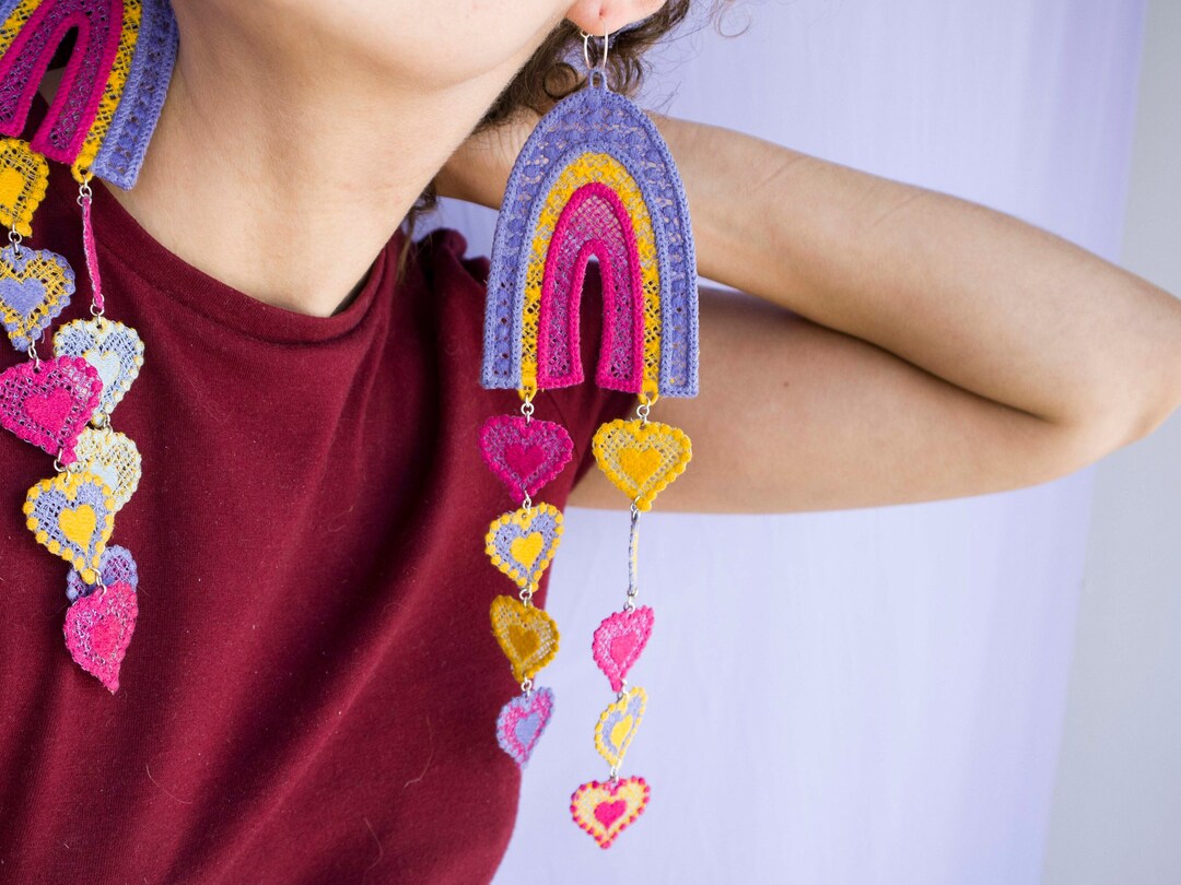 Rainbow Heart Earrings: FSL Embroidery Design File (DIY Project) - Etsy