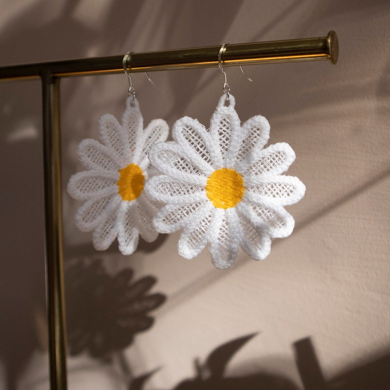 Daisy Accessories - Etsy