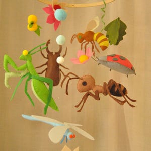 Neutral Insect Crib Mobile - Montessori Baby Nursery Decor With Felt ...