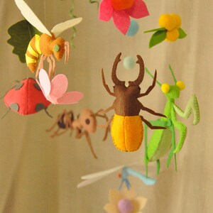 Neutral Insect Crib Mobile - Montessori Baby Nursery Decor With Felt ...