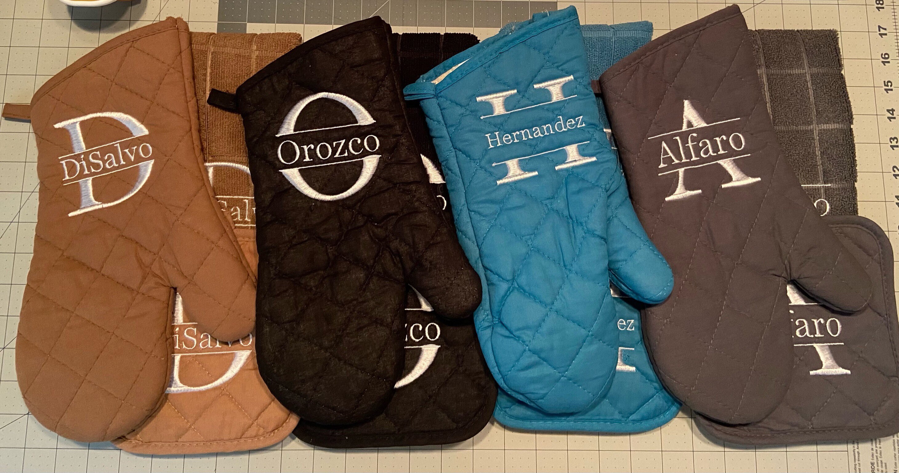 Personalized Kitchen Set Oven Mitt Pot Holder Kitchen Towel - Etsy