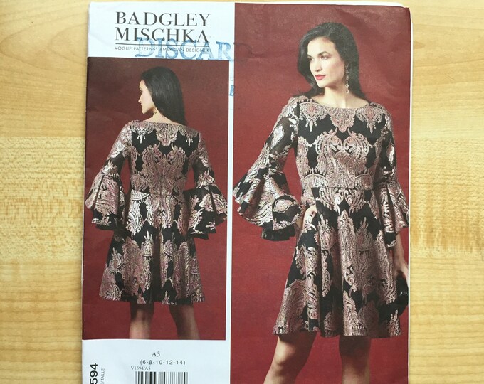 Vogue V1594 - Sewing Pattern for Fitted Dress With Sleeves and Flounce ...