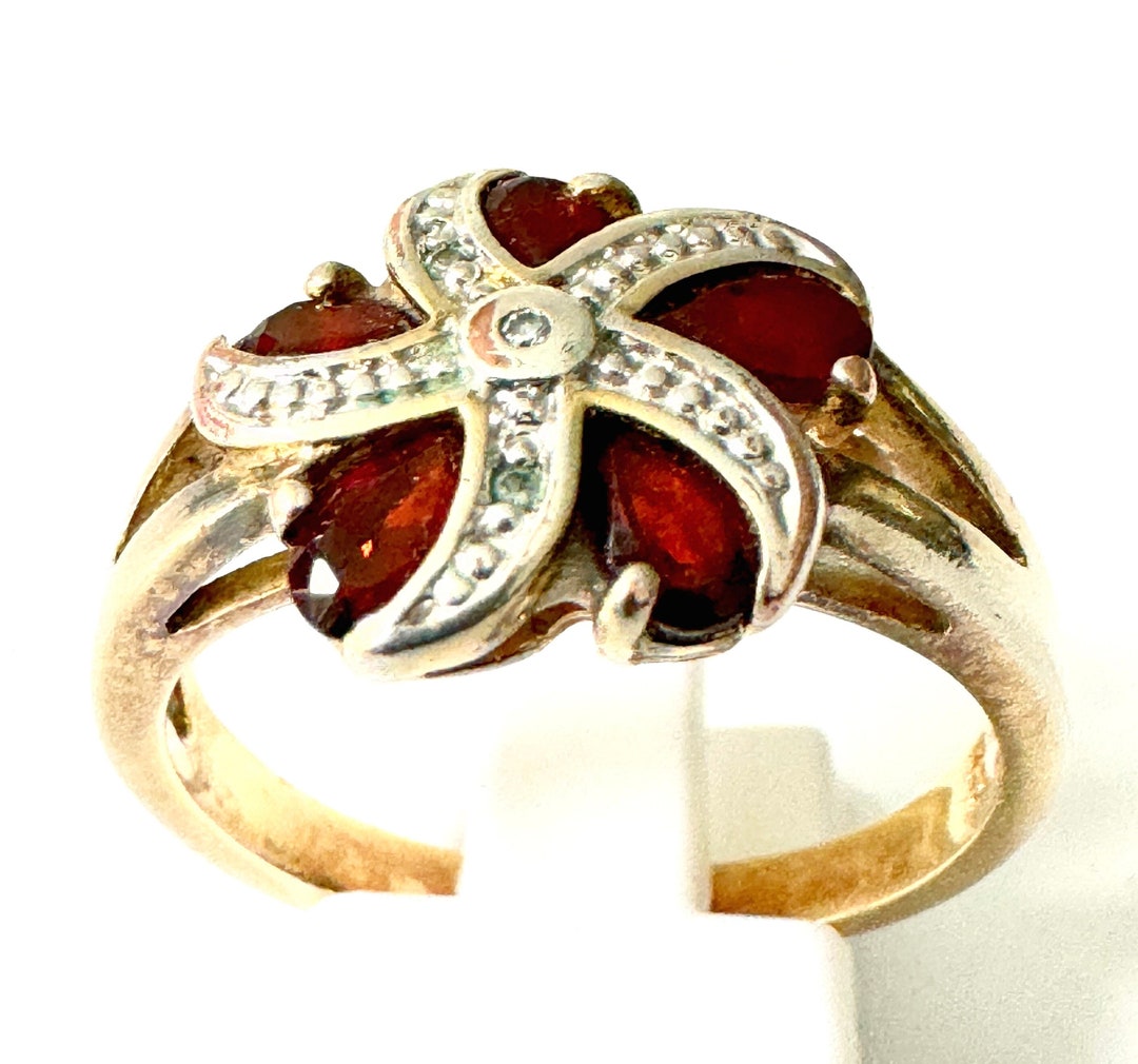 Ladies 14K Yellow Gold Pear Cut Almandine Garnet Ring by Joseph Cleary ...
