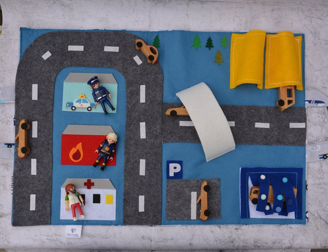 Felt Car Play Mat: Emergency Vehicles, Garages, Imaginative Play - Etsy