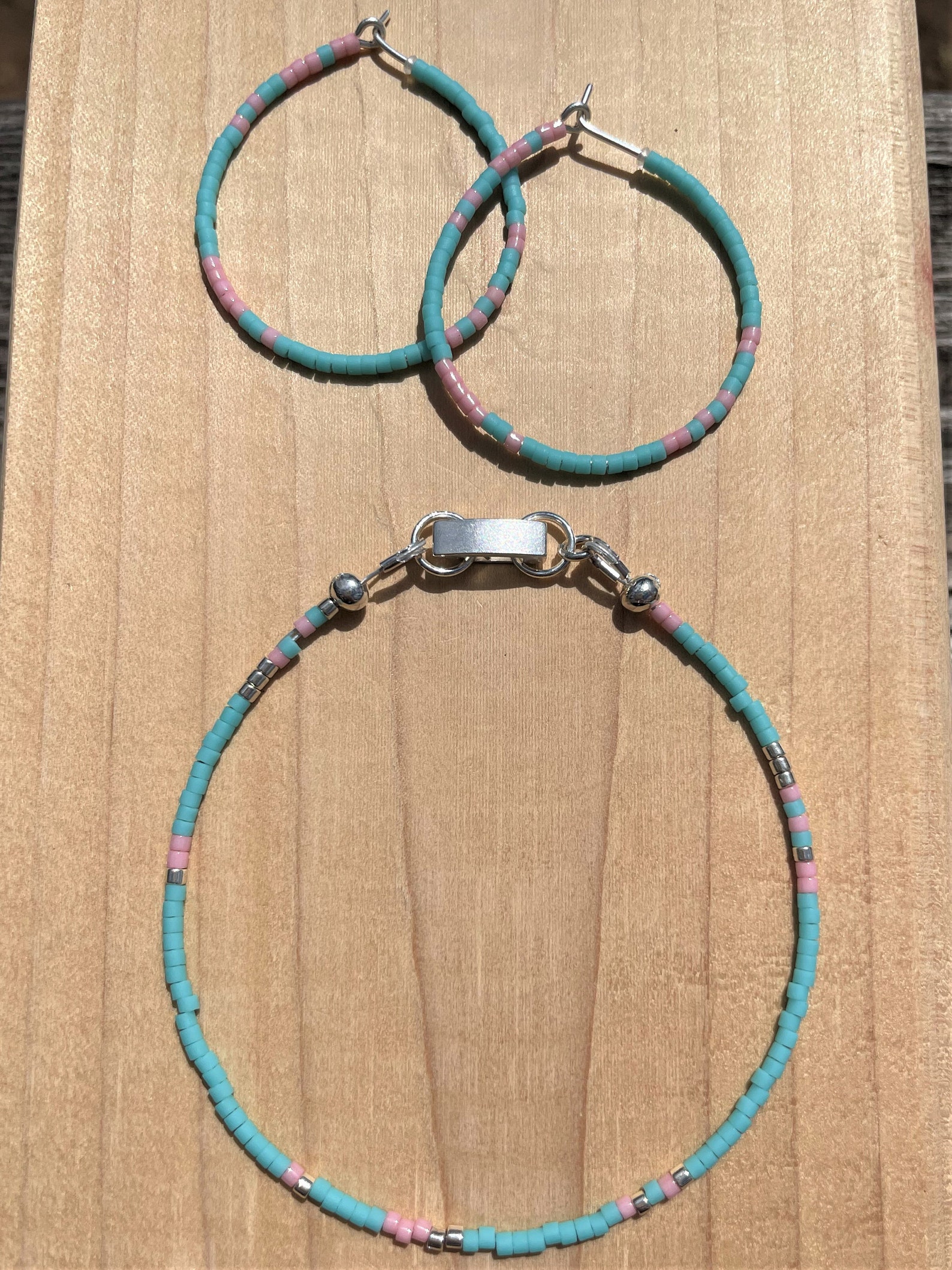 Gender Reveal Seed Bead Bracelet and Hoop Earrings Set - Etsy