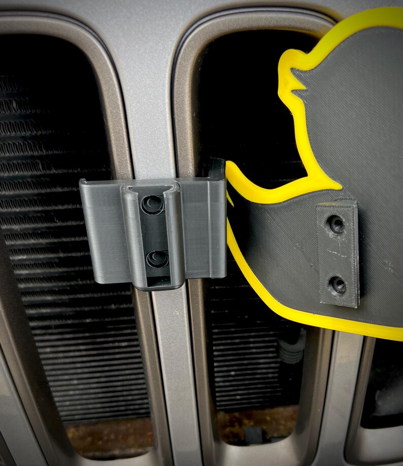 Trailcharm Duck Clamp for Jeep Grille - Fun Jeep Accessory for Wrangler ...