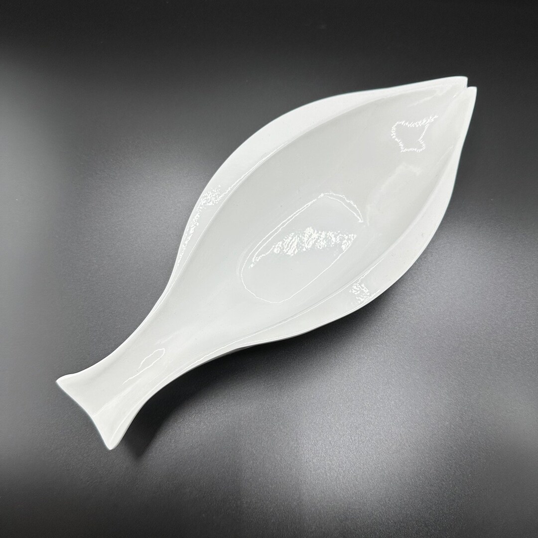 Mid-century - Enamel Over Cast Iron - Fish Shaped Dish - Etsy