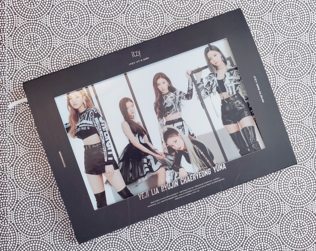 Itzy Blank Journal It'z Me Handmade Notebook Reused Album Cover ...