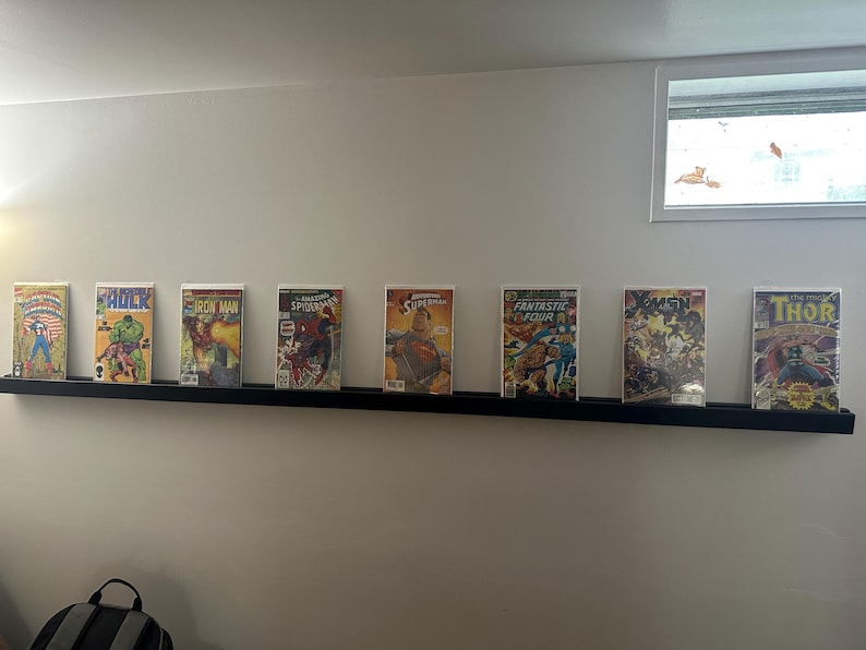 CGC COMPATIBLE Comic Book Display Shelf | Wall-mounted Grooved Ledge ...