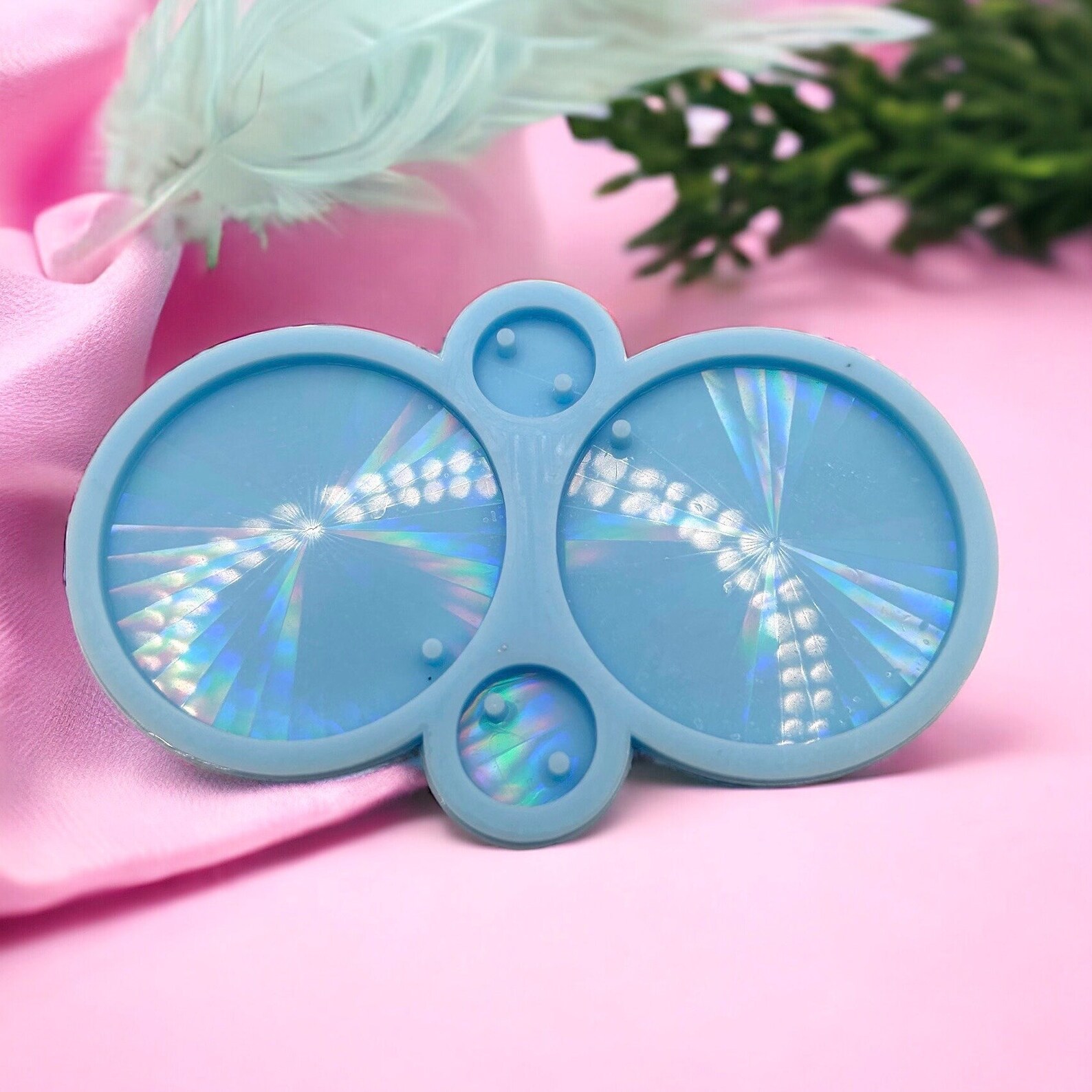 Holographic Round Pendant Casting Mold for Keychains, Jewelry Charms ...