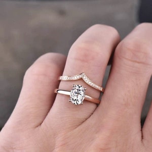 Halo Engagement Ring, Chevron V Shape Band Bridal Set Ring, Oval ...