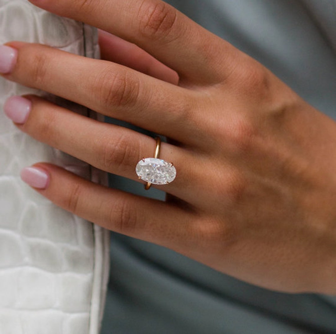 Hailey Bieber Ring, Oval Engagement Ring, Crushed Ice Oval Moissanite ...