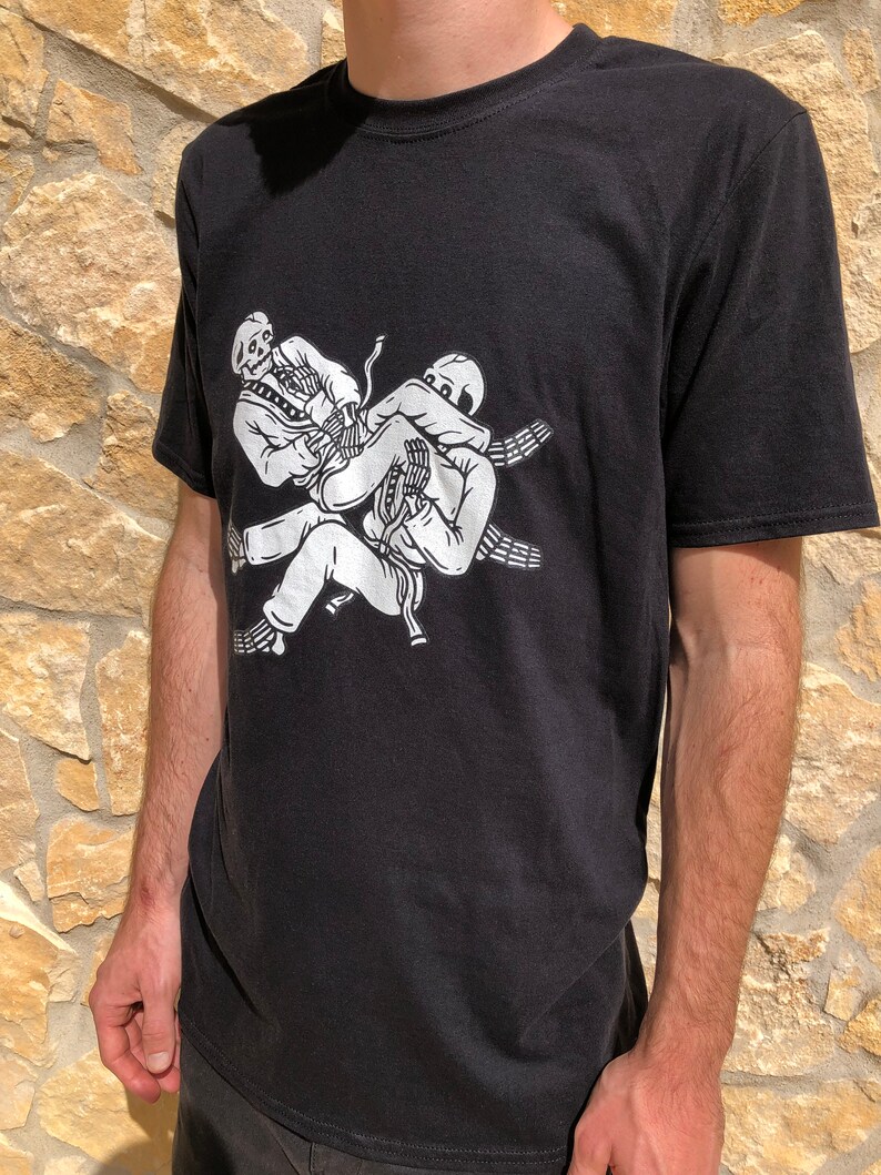Brazilian Jiu Jitsu Skeleton Arm Bar Design, MMA BJJ Essential T-shirt ...