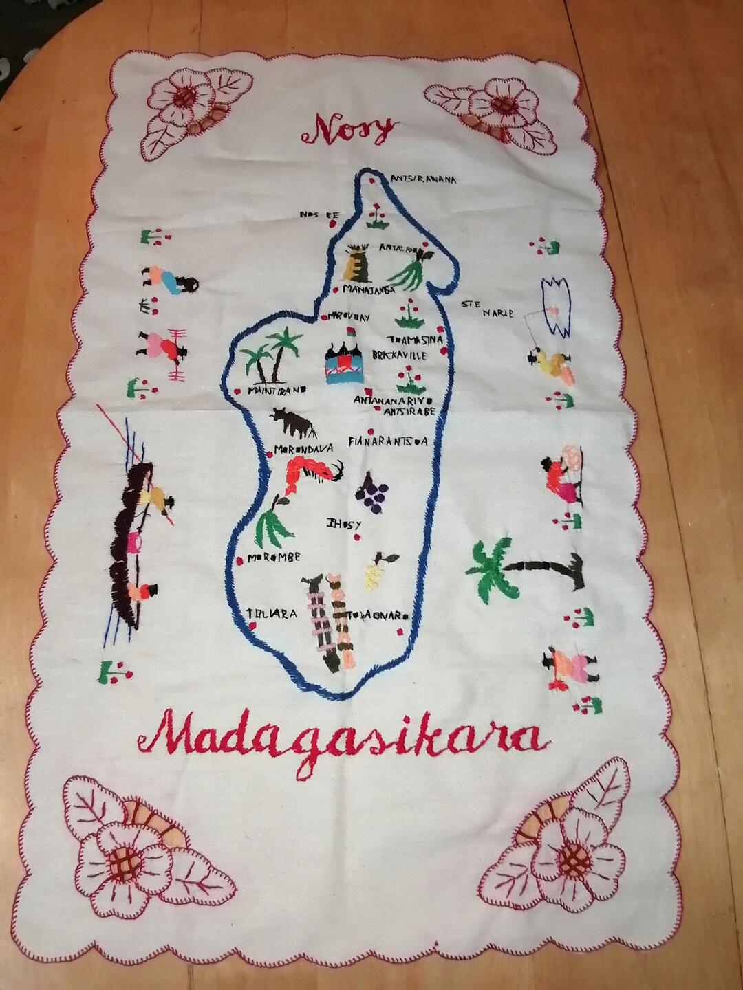 Ethnic Embroidered Centerpiece Madagascar - Etsy