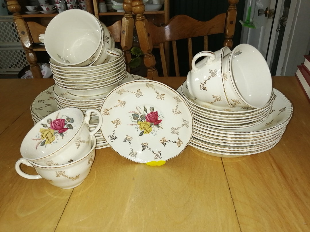 Wood and Sons England Charmaine Model 22 Kt Gold Bdr. January 1962 - Etsy