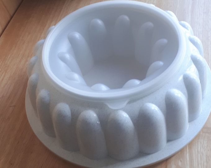 Tupperware 2 Aspic or Jell-o Molds One White and One Pale - Etsy