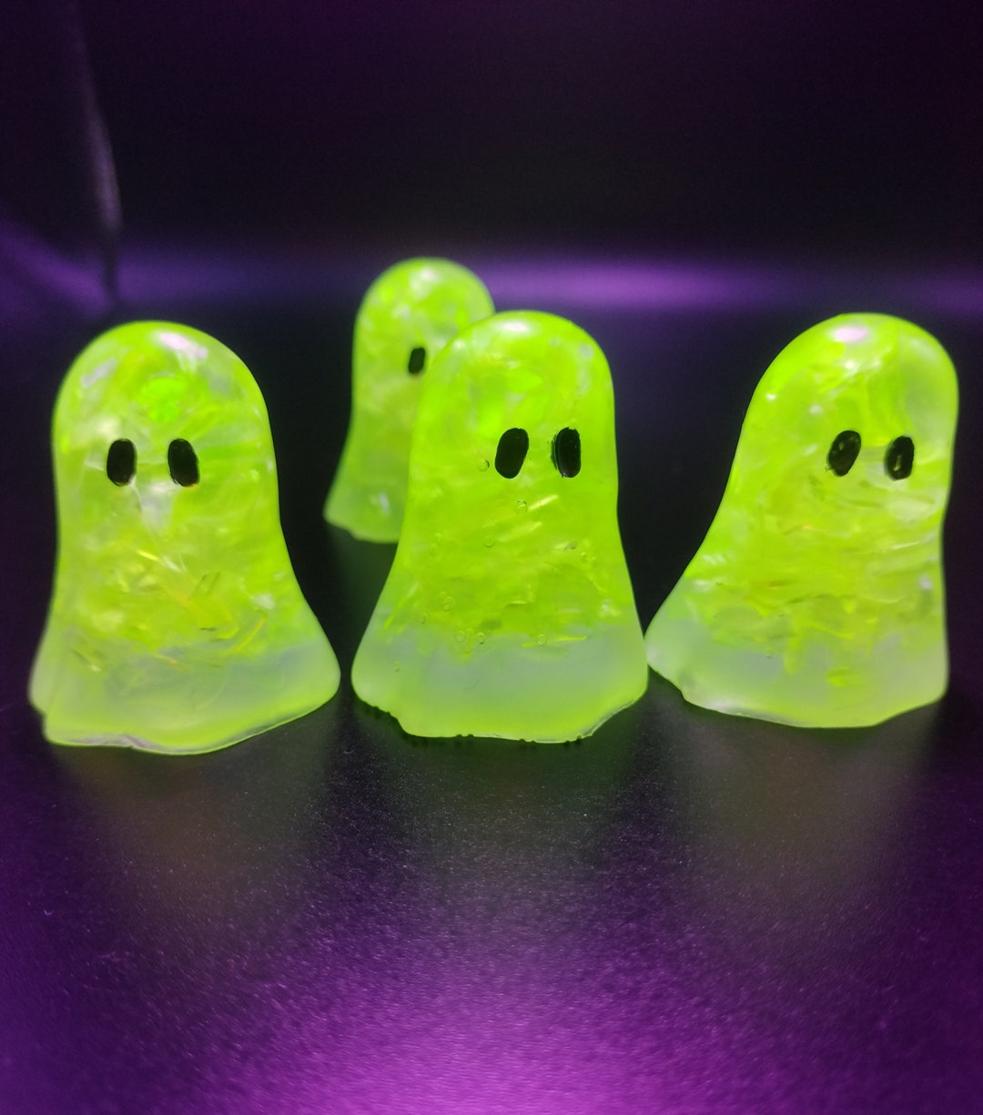 Resin Mini Ghosts Uranium / Vaseline Glass Made to Order, 3d Ghost, Ghost Ornament, Spooky Gift ...