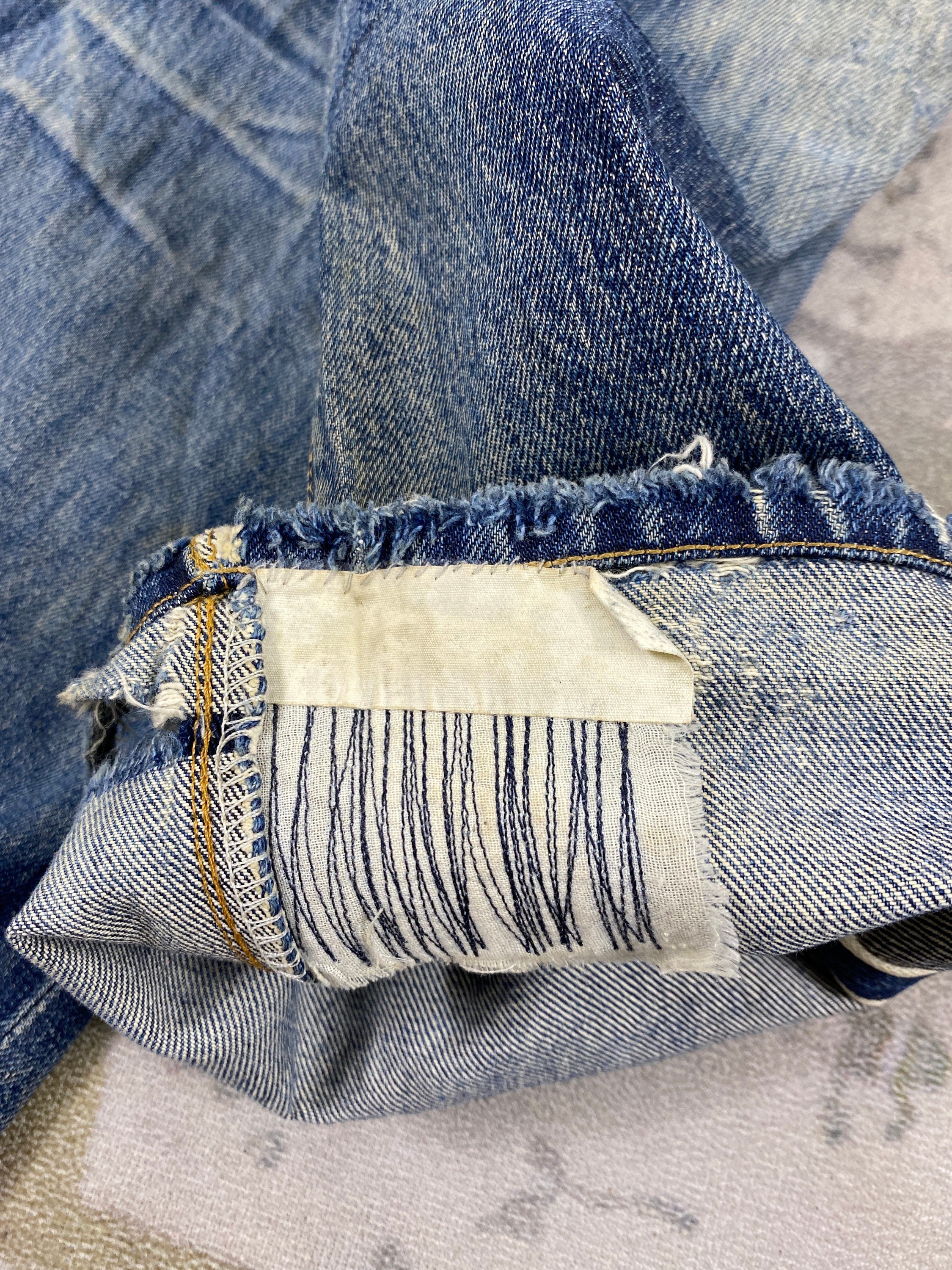 29x29 Selvedge Distressed Blue Vintage Levi's 501 Big E 29x29 Selvedge Distressed Blue Vintage Levi's 501 Big E