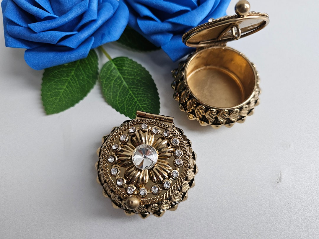 Sindoor Box Antique Design, Kumkum Box, Gold Plated Ghungroo Sindoor ...