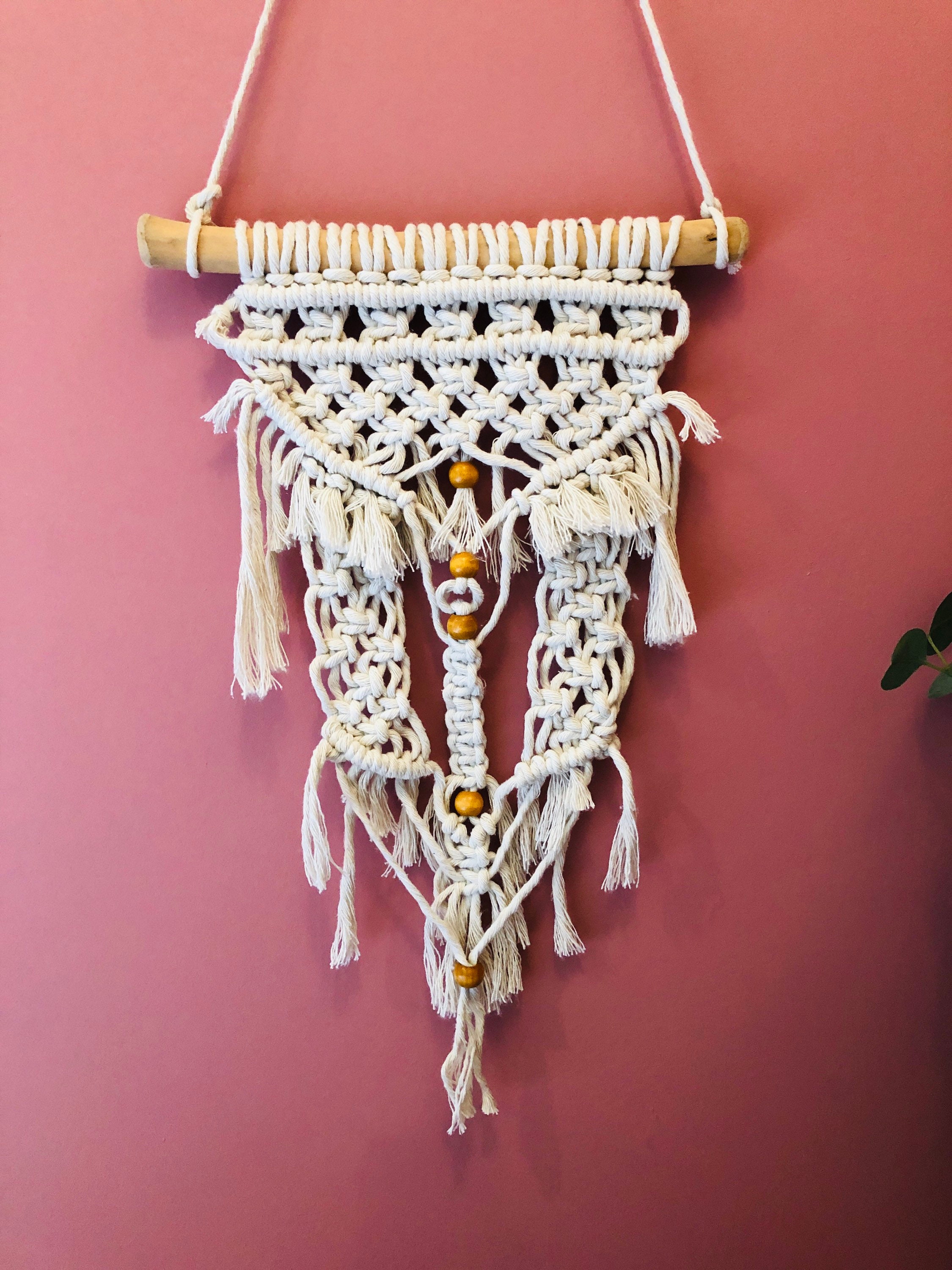 Macrame Pared colgando W / Madera abalorios Detalles - Etsy España