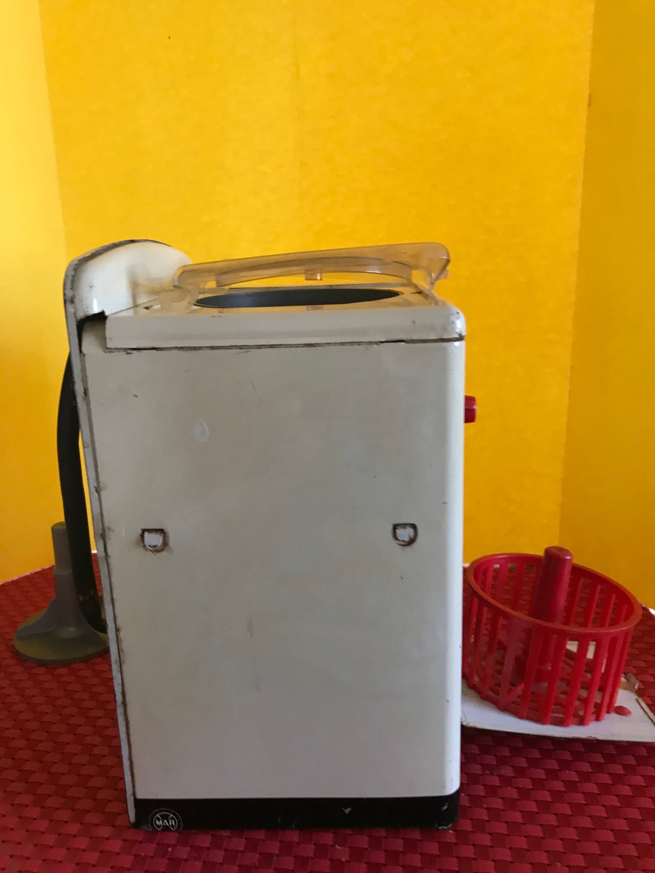 Vintage Rare Tin Toy Pretty Maid Automatic Washing Machine by Lois Marx ...