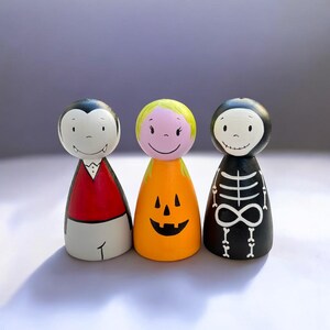 Halloween Peg Doll Set of 9 | Hand-painted Wooden Dolls | Spooky and ...