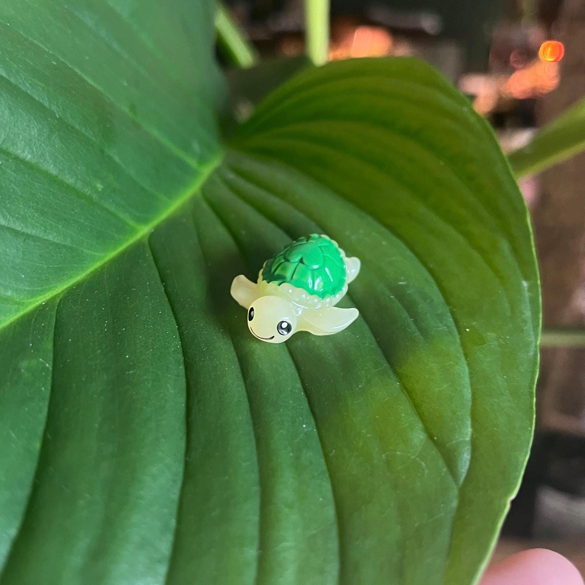 Turtle Plant Pal Magnet | Safe Decor for Foliage Lovers | Rests on Leaf ...