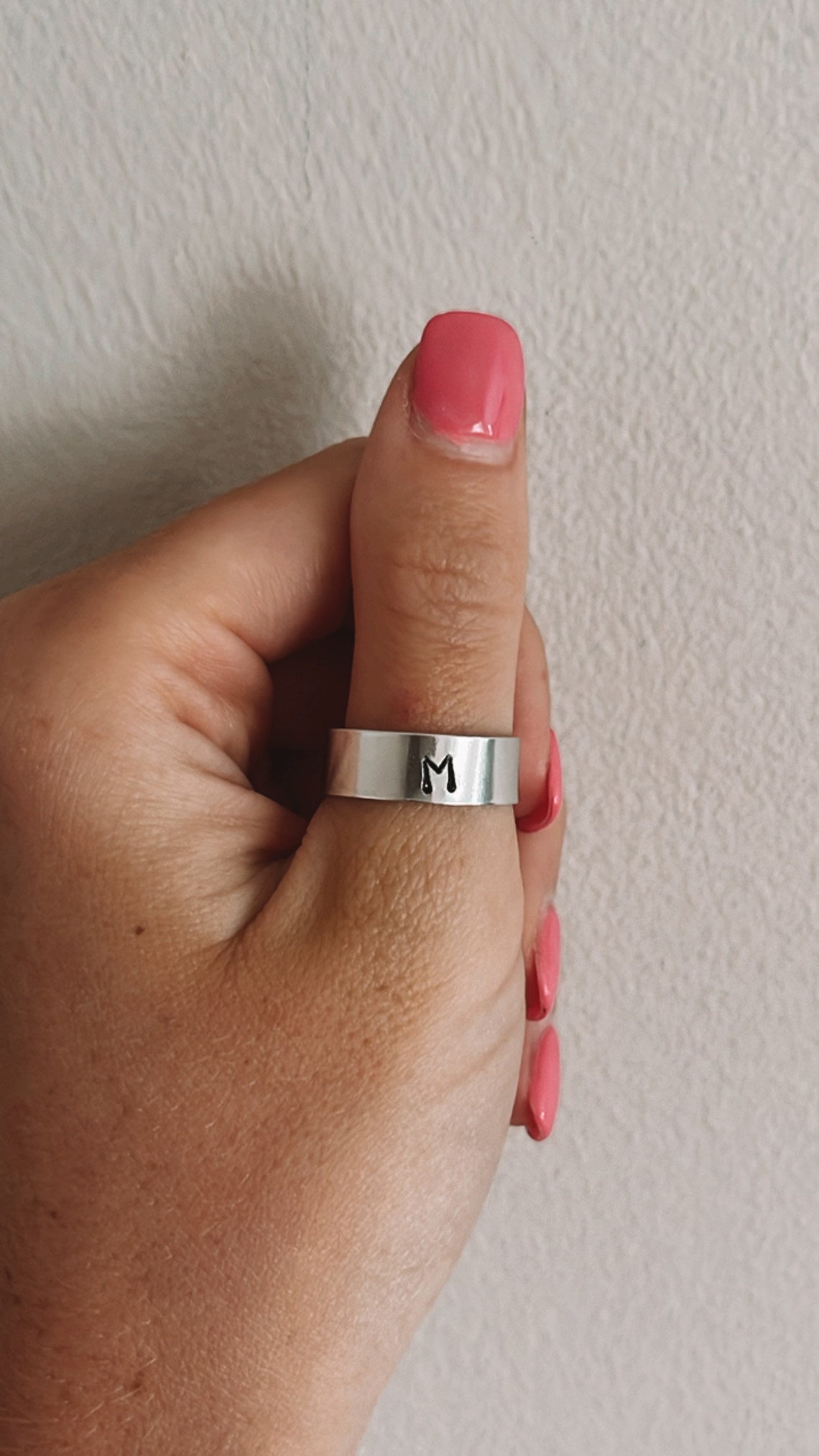 Customizable Single Lettered Ring - Etsy