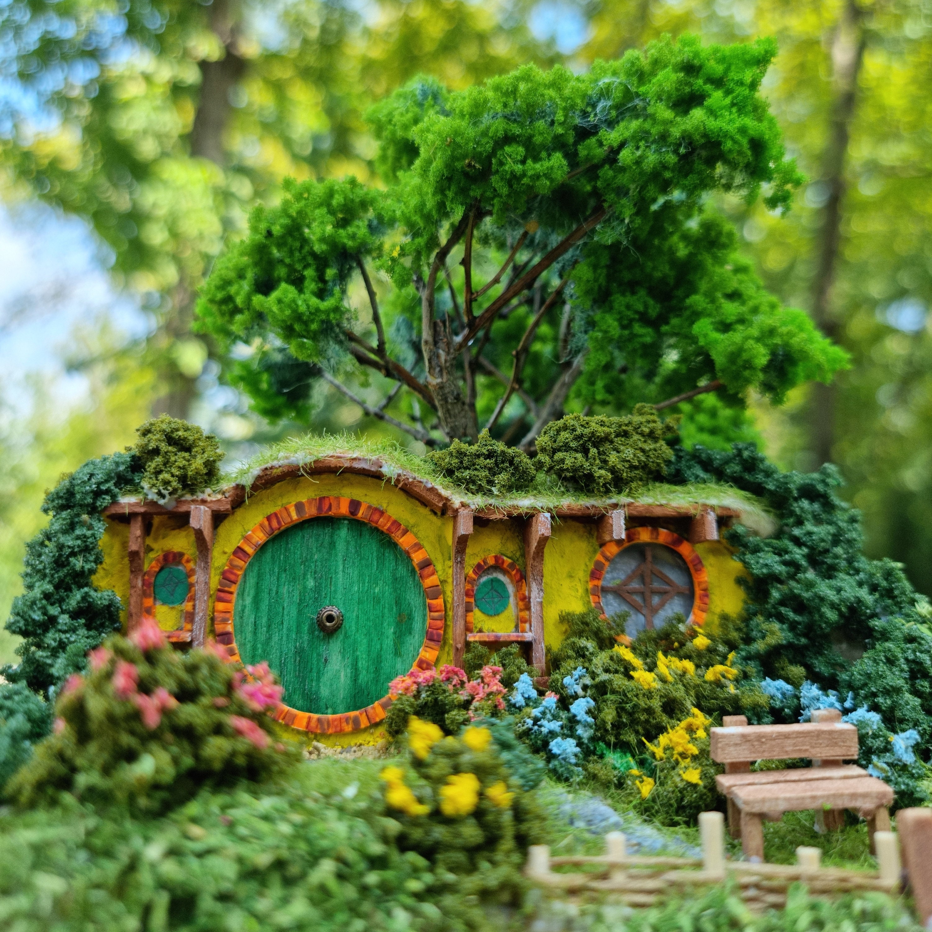 Hobbit House | Bilbo's House | LOTR Diorama | Hobbit Diorama | Fantasy ...