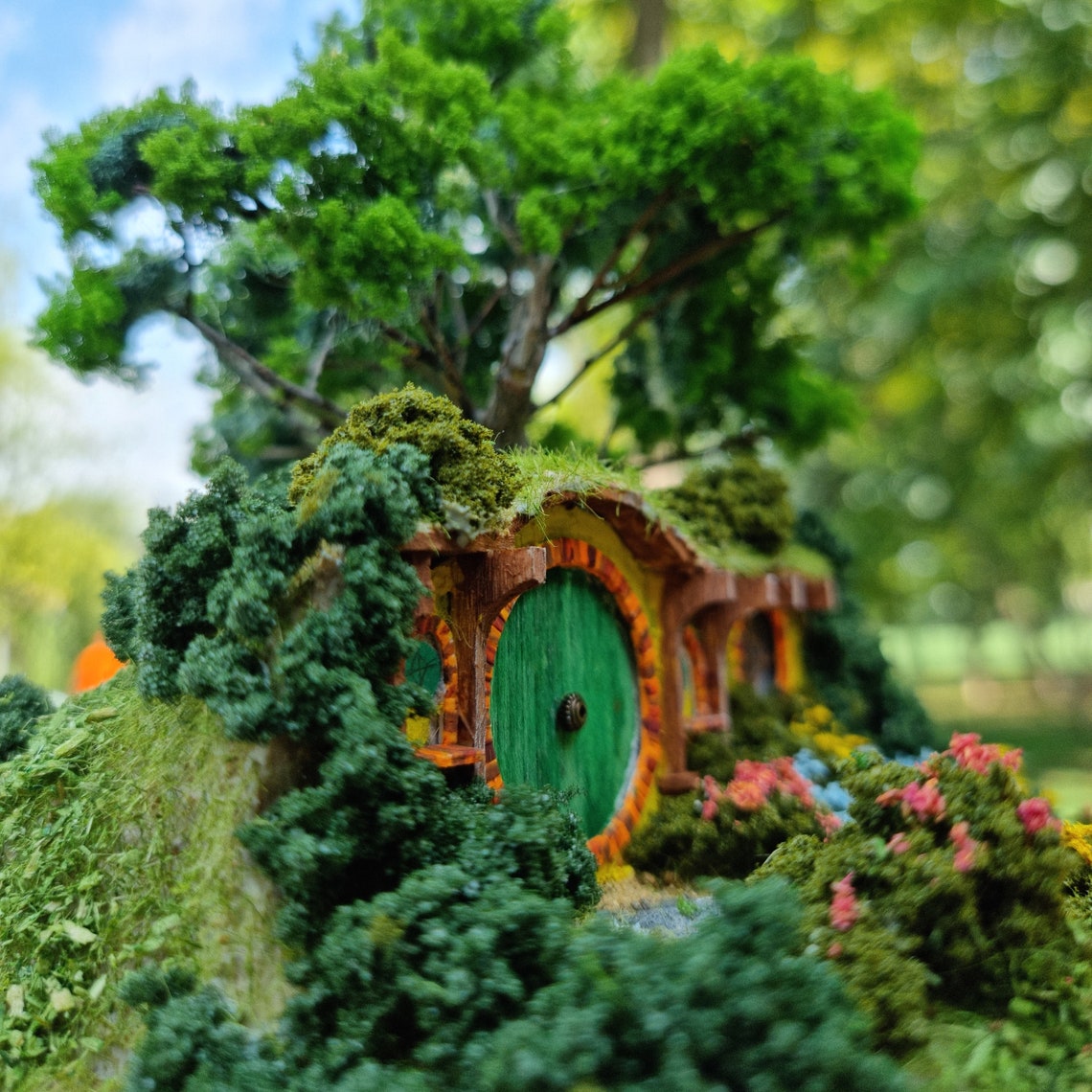 Hobbit House | Bilbo's House | LOTR Diorama | Hobbit Diorama | Fantasy ...