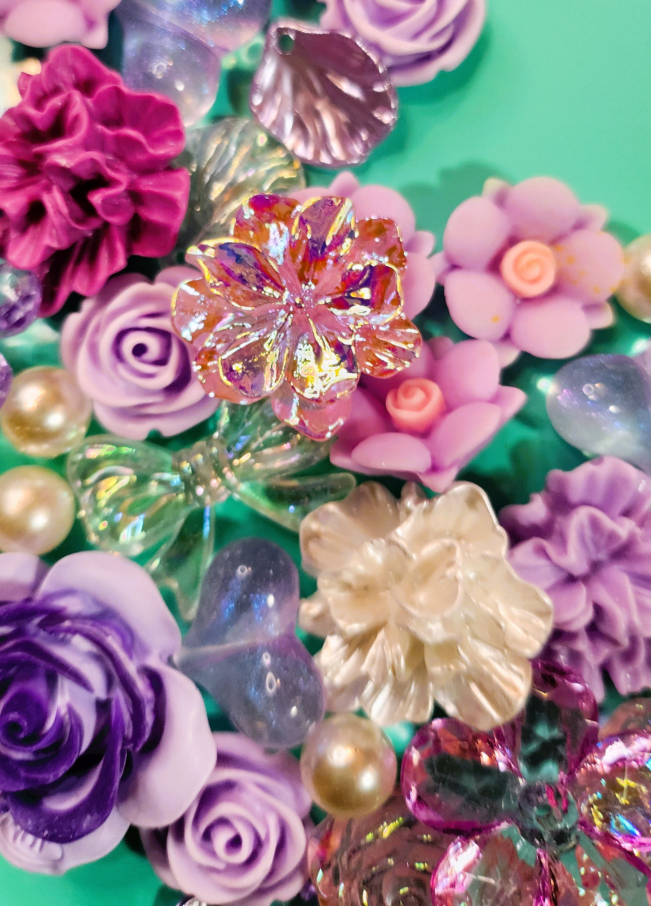 50g Purple Charm Mix Baroque Style Flower Charm Bead Mix Flat Back ...