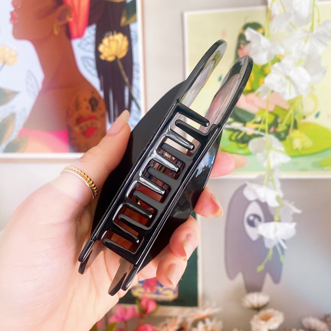Gib Lee Anime Faceless Spirit Claw Clip - Etsy