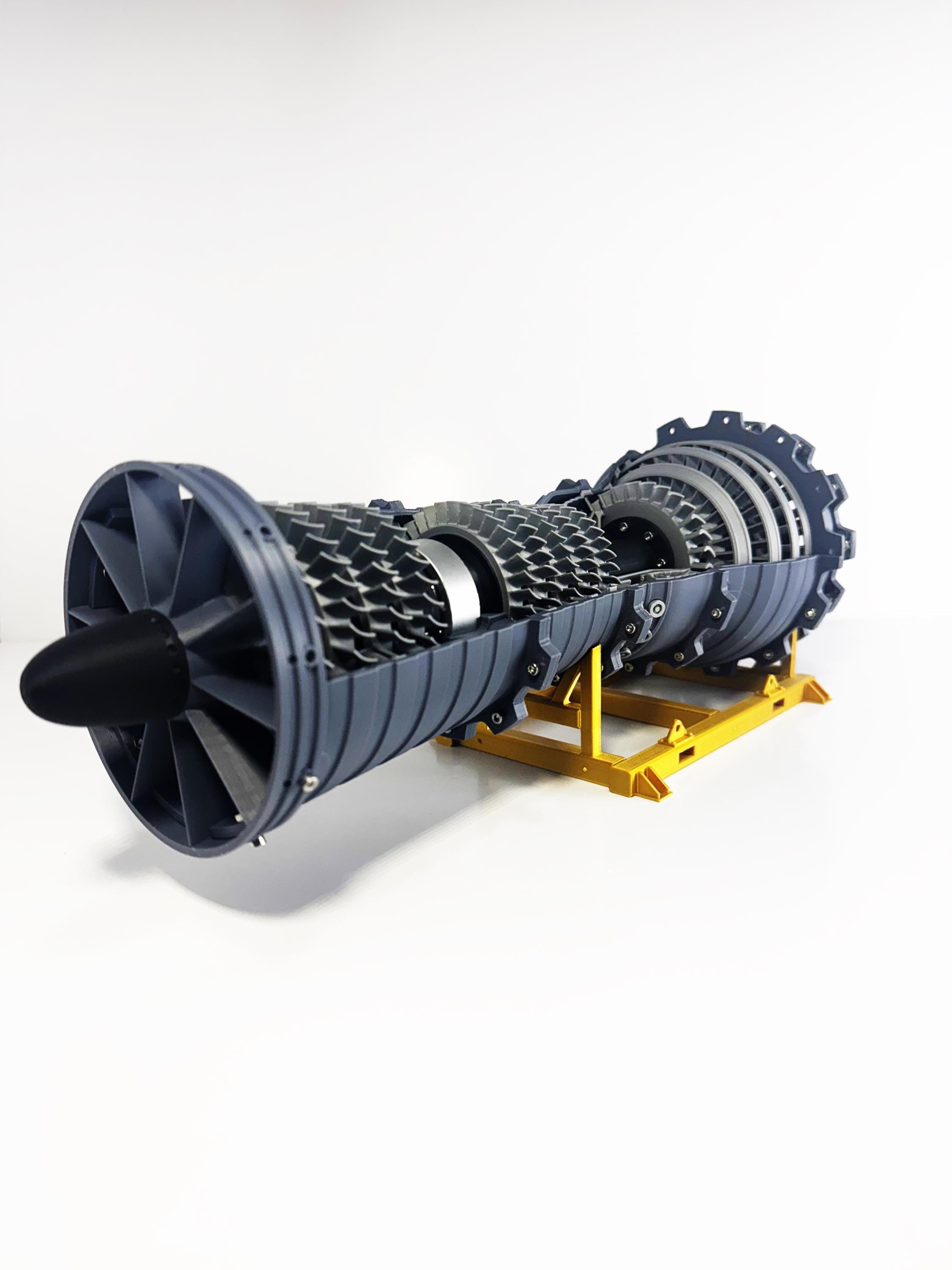 Model Turbojet Engine With Rotating Turbine Blades / Christmas Aviation ...