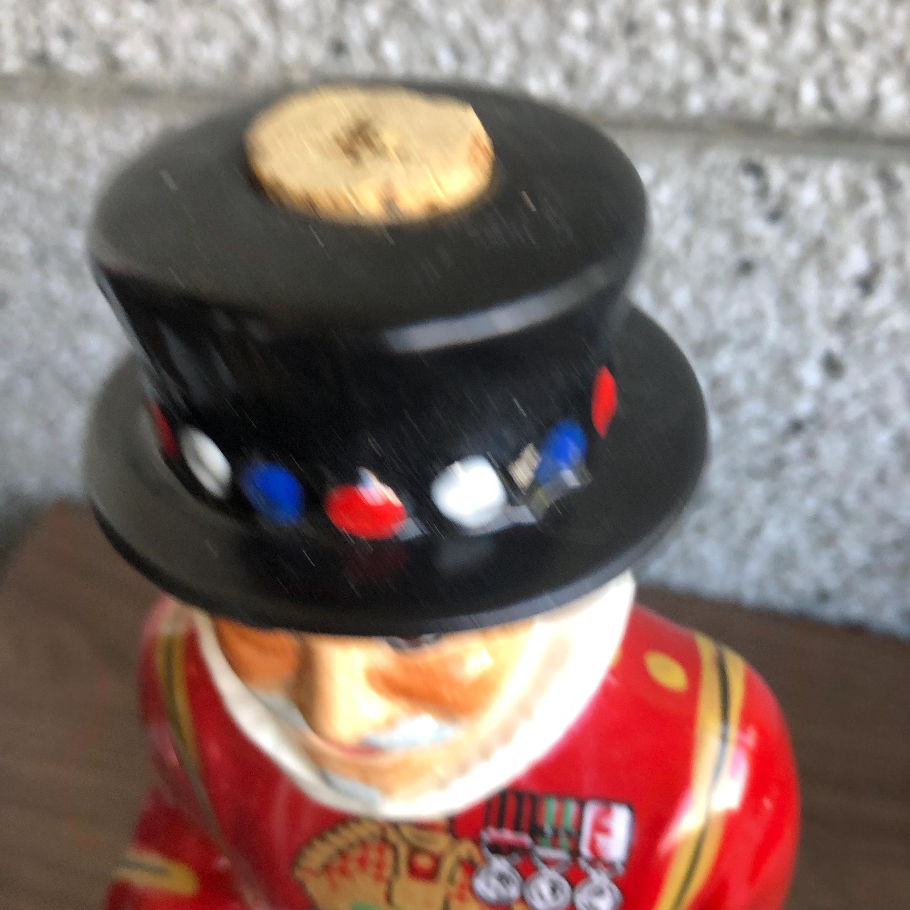 Vintage the Beafeater Yeoman Carlton Ware Decanter Staffordshire ...