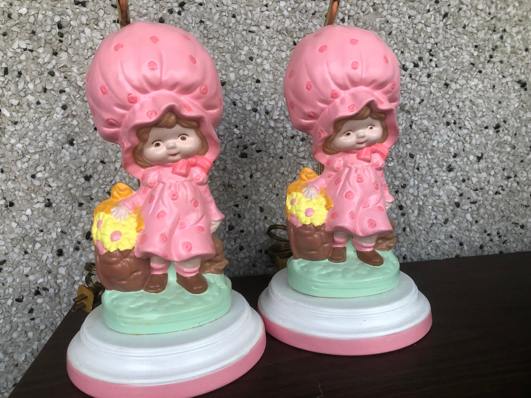 2 Vintage Strawberry Shortcake Lamps - Etsy