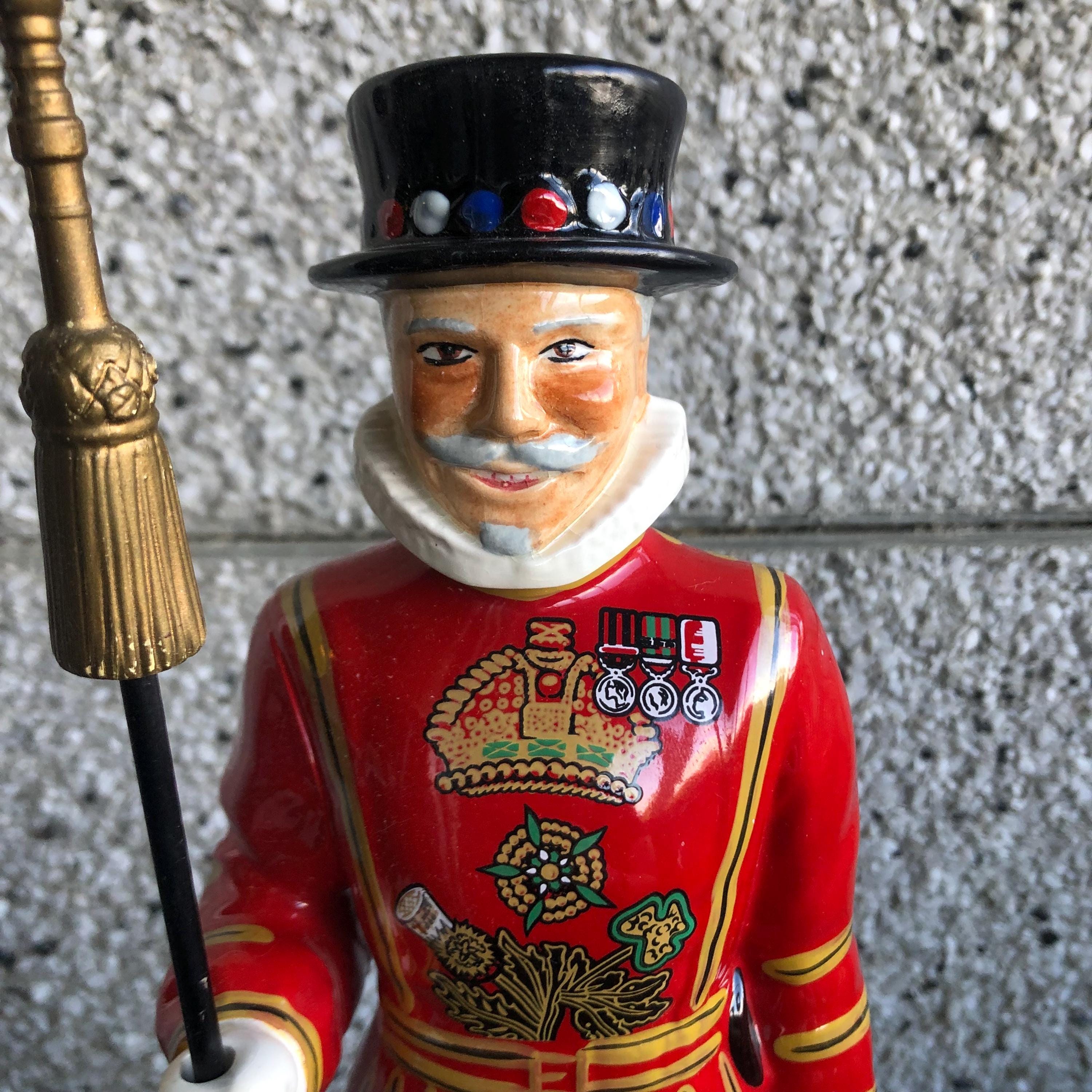Vintage the Beafeater Yeoman Carlton Ware Decanter Staffordshire ...