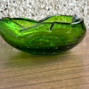 Vintage Blenko Green Glass Bowl With Controlled Bubbles - Etsy
