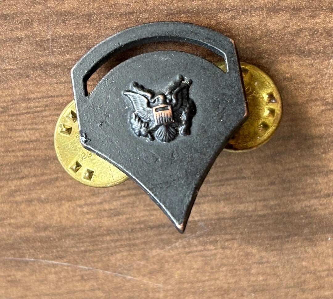 Vintage WWII Medal Lapel Pin Black Eagle Great Seal - Etsy