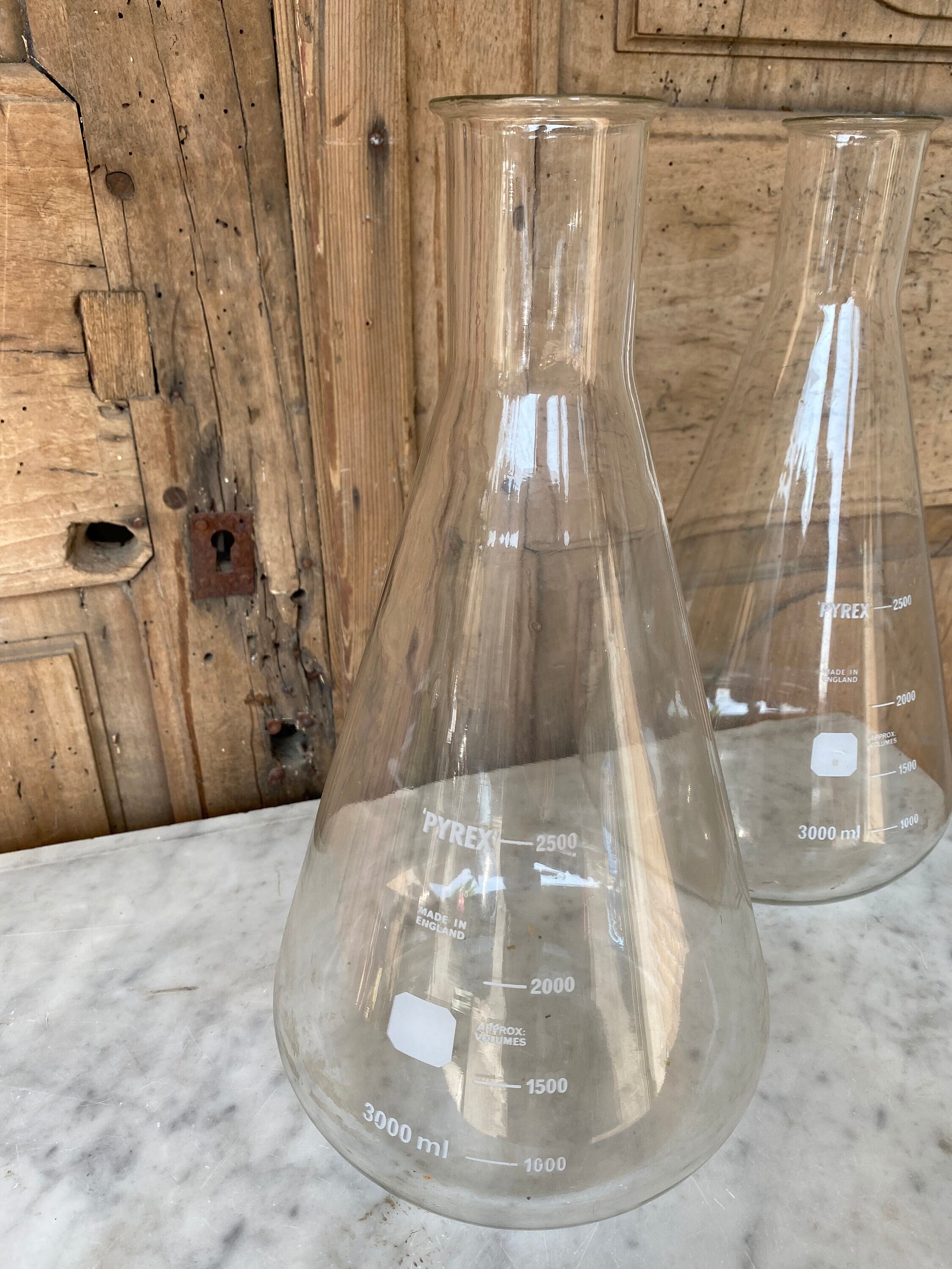 2000 Ml Conical Flask Clipart