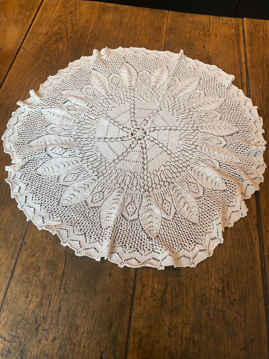Stunning Crochet Vintage Table Centrepiece. - Etsy