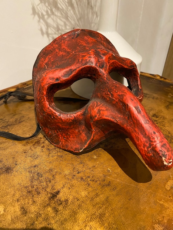 Vintage Venetian masquerade half mask. - Gem