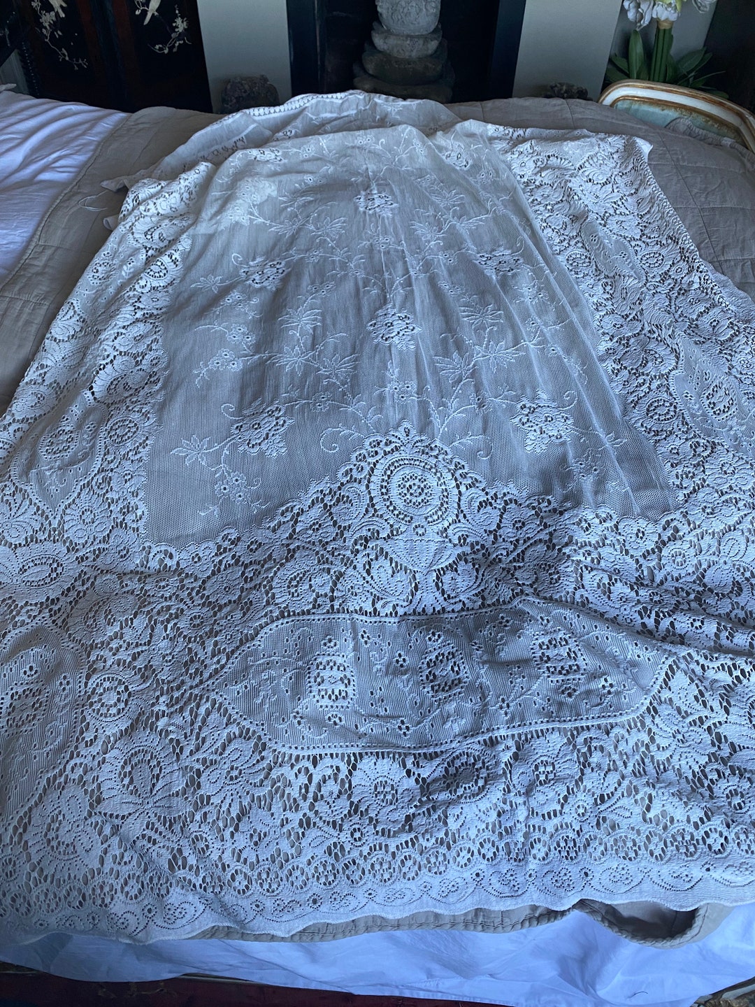 Stunning Vintage Lace Net Curtain. Dates From the Early Twentieth ...