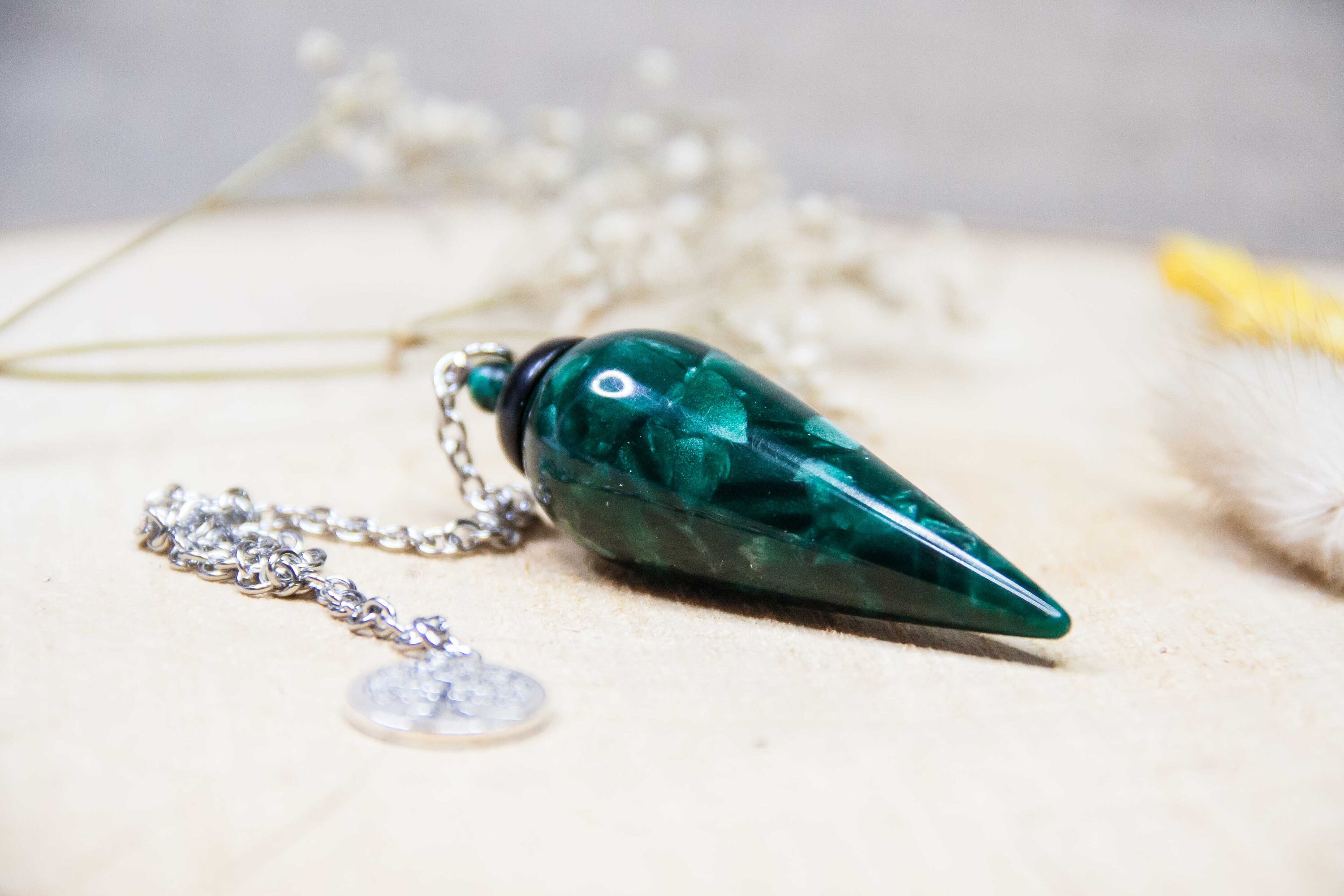 Divination Pendulum in Resin and Ebony Wood Weighted Long 6.2 Cm ø 2 Cm ...