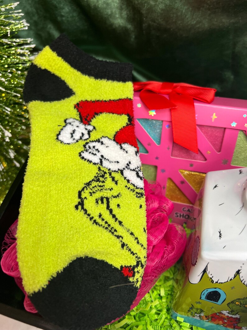 Grinch Spa Gift Basket - Etsy
