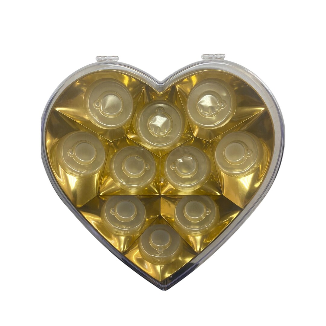 Heart-shaped Clear Plastic Chocolate Box With Gold Lining 10 ...