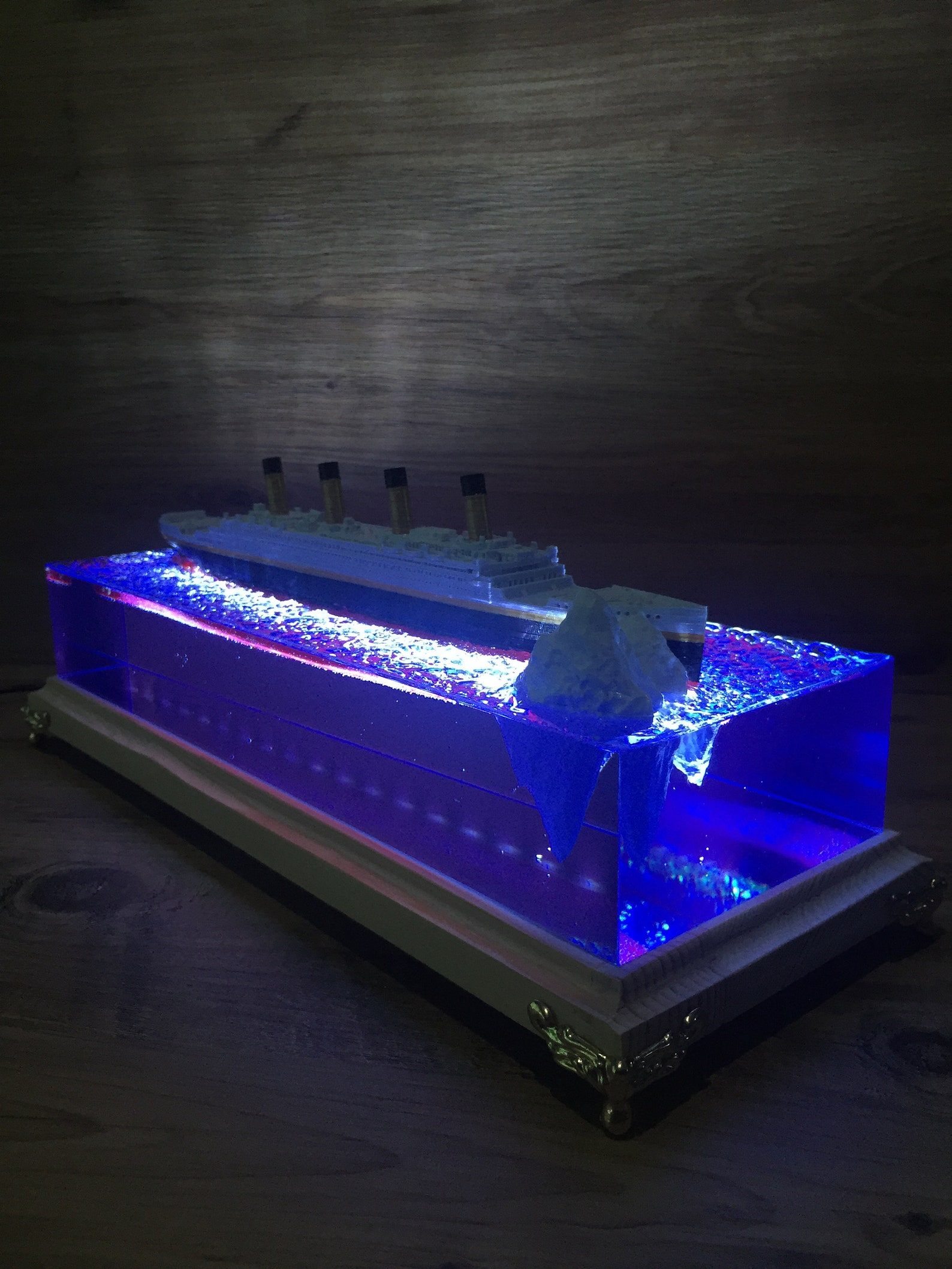 Titanic's Luminous Voyag and Iceberg Epoxy Resin Lamp, Titanic Diorama ...