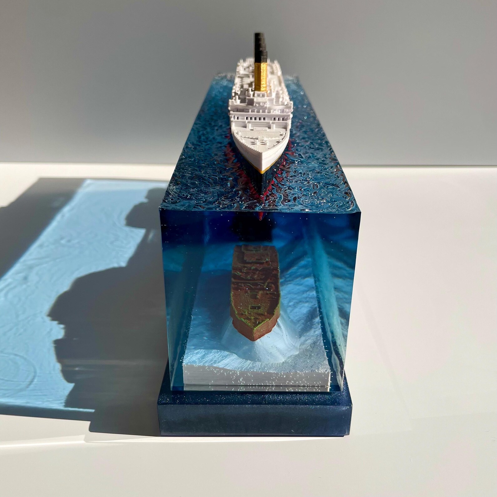 Handmade Rms Titanic & Titanic Wreck Diorama Night Light | Epoxy Resin ...