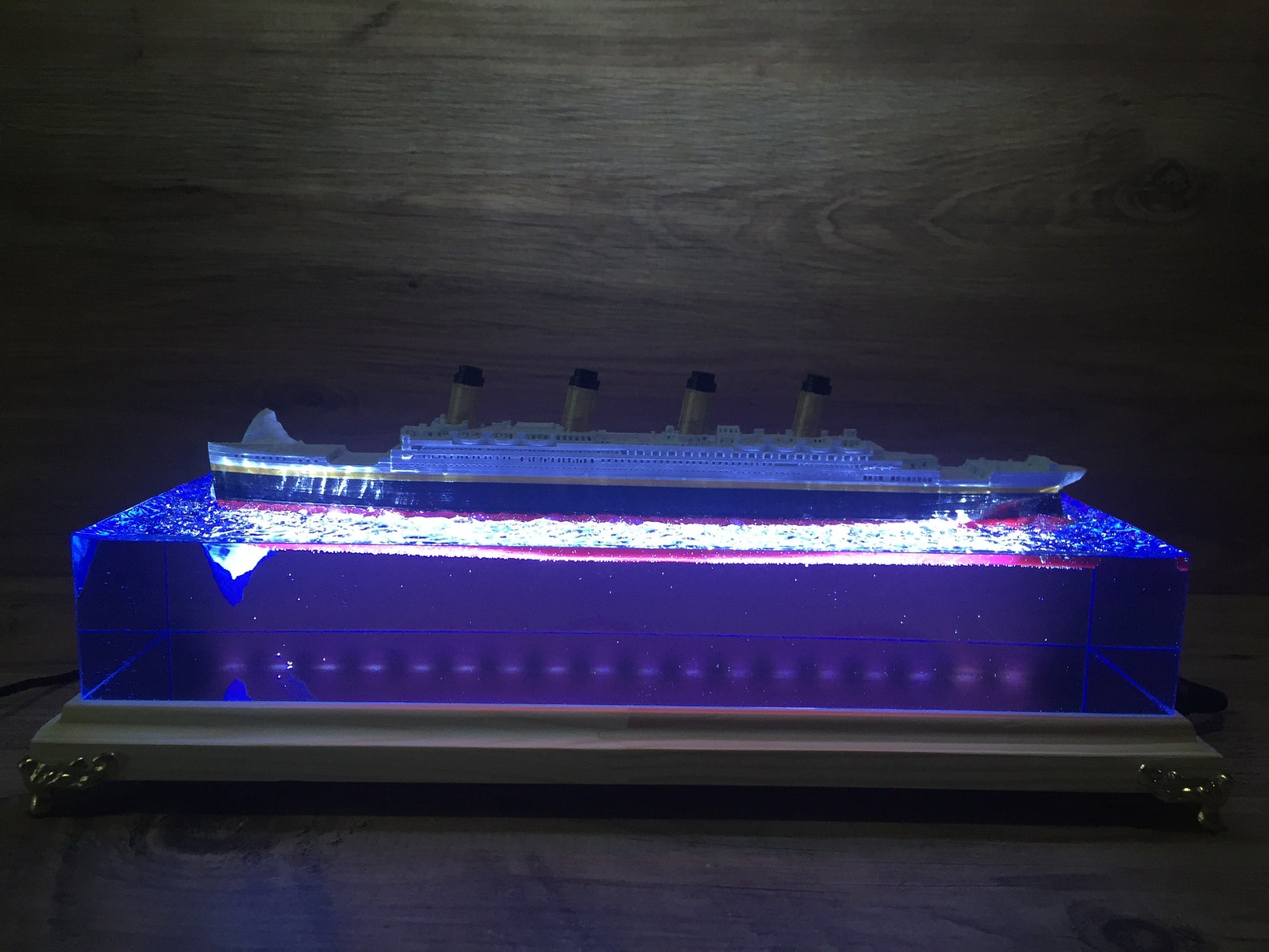 Titanic's Luminous Voyag and Iceberg Epoxy Resin Lamp, Titanic Diorama ...