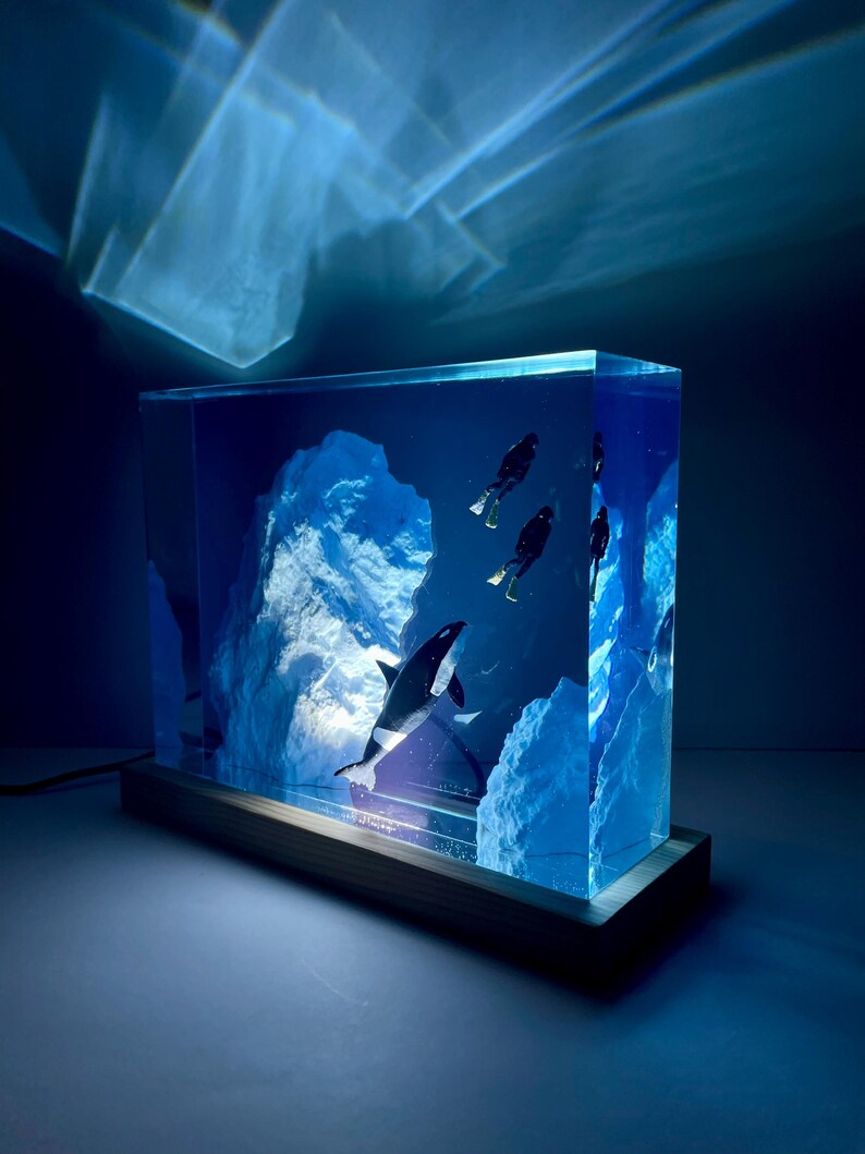 Handmade Orca and Scuba Divers Epoxy Resin Art Night Light, Underwater ...