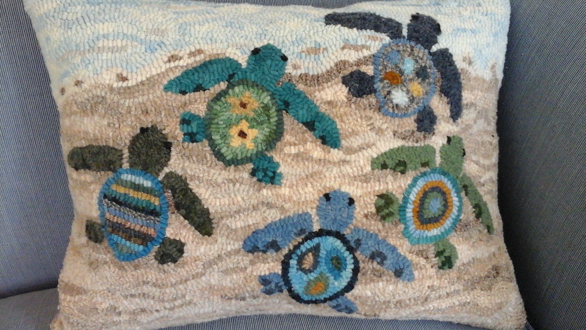 Kits & How To Sea Turtles Scrappie Sea Turtles Rug Hooking Rug And ...